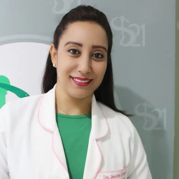 Dra. Jennifer E. Reyes Mejía